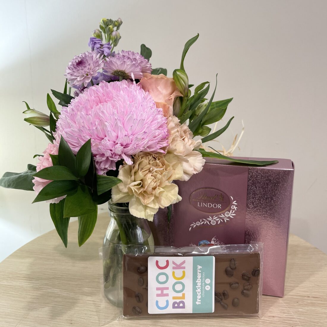 The Audrey flowers - Embellish Flowers & Plant Bar