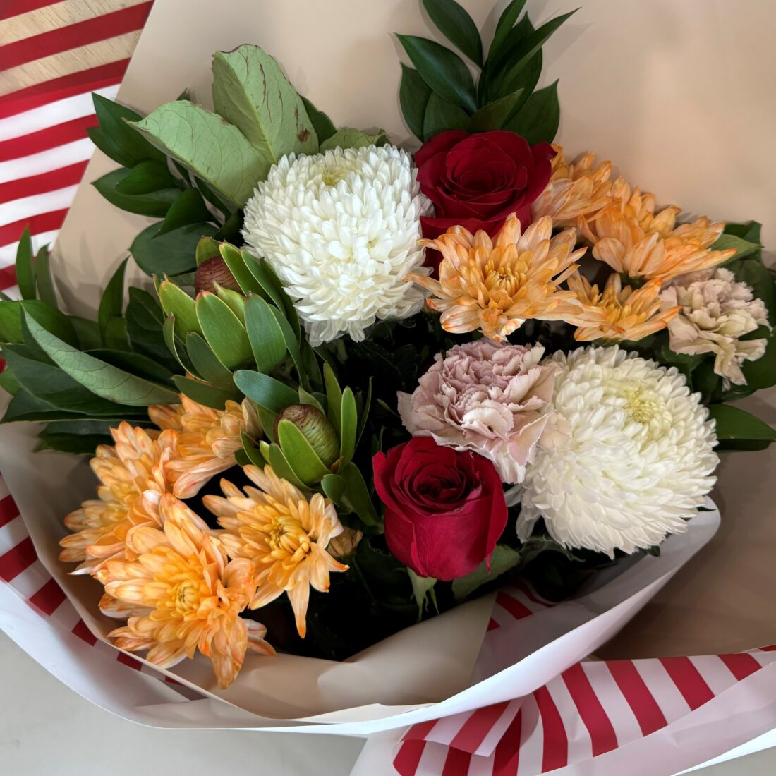 The Dulcie - Flowers 3 colours - Embellish Flowers & Plant Bar